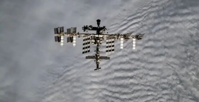 航天科技集团携彩虹-YH1000无人物流机亮相西洽会_腾讯新闻