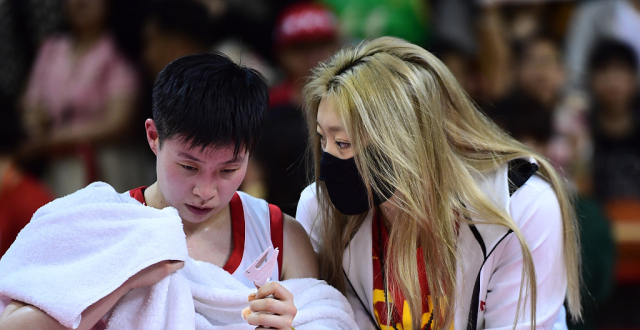 CCTV5+直播！中澳二番战，郑薇调整短板，双核出战，两将期待高效_腾讯新闻