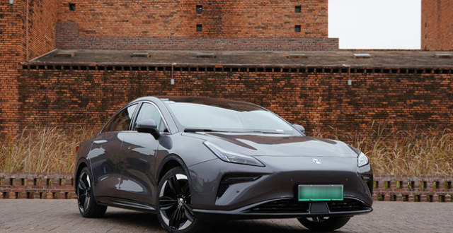 18万左右的预算 合创A06和长安深蓝SL03谁更值得购买？_腾讯新闻