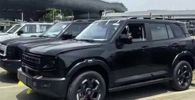 顶尖硬派要上市！2.0T+8AT+锁，奇瑞最新款SUV，或10万级起_腾讯新闻