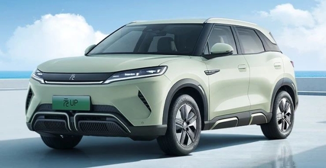 9.68万起！比亚迪元UP上市！177匹马力+401km续航…妥妥宝藏车！_腾讯新闻