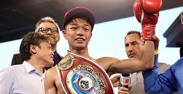 中谷润人残暴KO安德鲁·莫洛尼，赢得WBO超绳量级世界拳王头衔_腾讯新闻