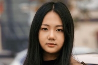 七七和她的小鹏MONA M03 十万出头就能买到的“青春版SU7”_腾讯新闻