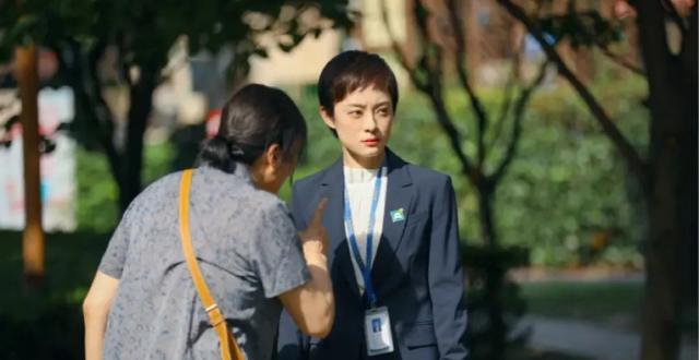 工资刚到手，爸妈找我要钱，心情复杂_腾讯新闻