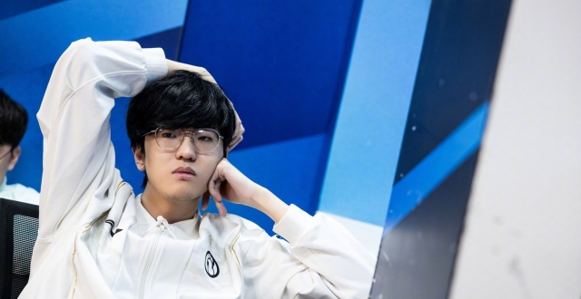 jiejie解约了？知情人爆料：IG首发wei！jiejie不愿替补，解约了_腾讯新闻