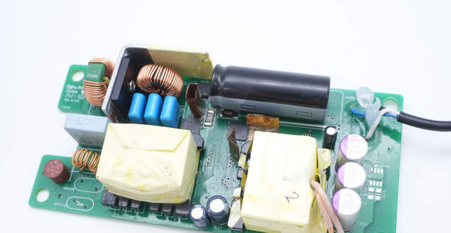 揭秘通嘉科技 PD3.1 黑科技，AHB Flyback 技术加持，满血 240W 快充方案解析_腾讯新闻