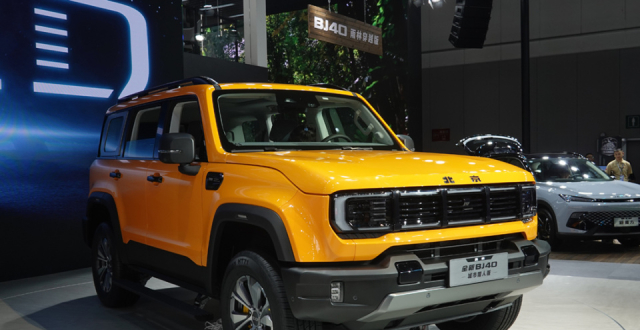 越野大玩具上新！全新BJ40城市猎人版开启预售 预售价18.58万元起_腾讯新闻