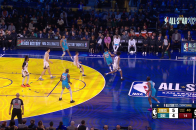 【2025NBA全明星】这篮筐我熟悉！库里漂移三分手起刀落_腾讯新闻