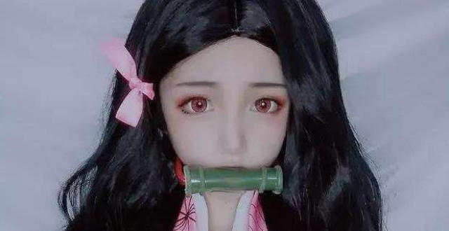 《鬼灭之刃》6个版本的祢豆子COS，黑人版祢豆子实在太辣眼睛了！_腾讯新闻