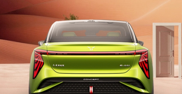 红旗全新新能源车型，E007 / E009 首台平台样车下线_腾讯新闻