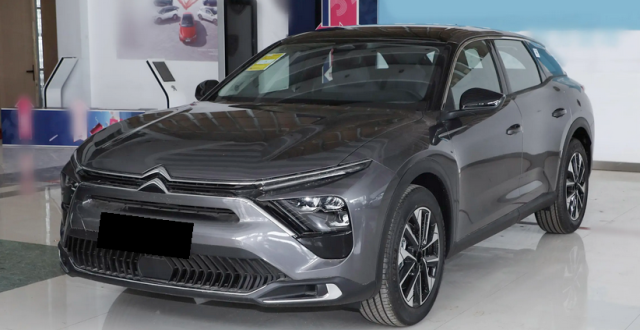 聊聊凡尔赛C5 X，家用实用，全系1.6T引擎+8AT，动力线性超平稳！_腾讯新闻