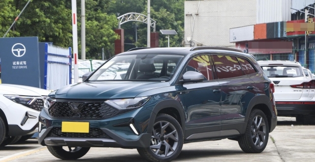 德系中型SUV，售10.59万起，标配1.4T发动机，大众捷达VS7家用值得选吗？_腾讯新闻