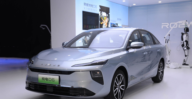 限时一口价7.98万元起 最长续航可达520km 荣威纯电D6正式上市_腾讯新闻