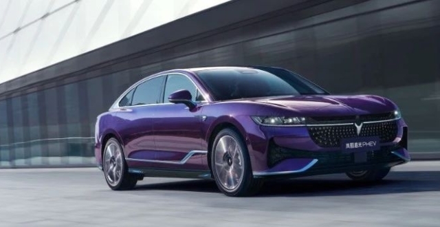 华山论剑｜统统拿捏！岚图追光PHEV挑战“56E”的底气何在？_腾讯新闻