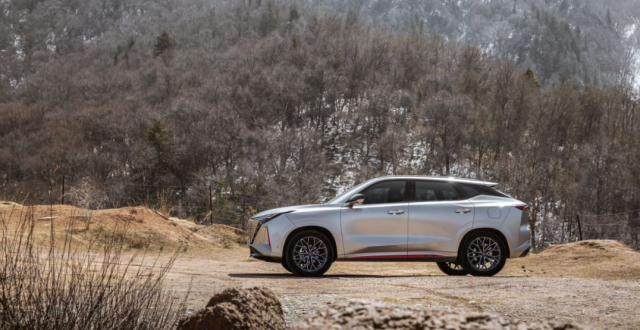 试驾欧尚Z6 2.0T：智能与性能全面升级 坎布拉高原轻松游_腾讯新闻