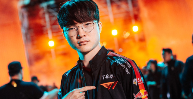 Faker公开道歉了！直言：输给HLE后，采访说错了话！反思了很多_腾讯新闻