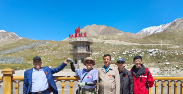 为戍边卫国“帕米尔雄鹰”点赞，9名志愿者的新疆公益行_腾讯新闻