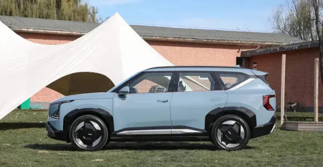 起亚EV5 720长续航版正式上市 售18.48万元起_腾讯新闻