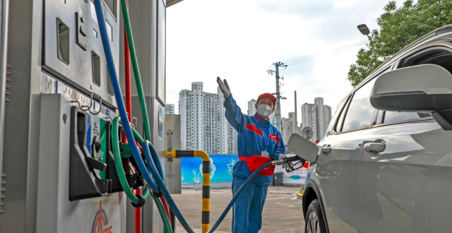 新周期50%，油价涨幅“降下来”，下次1月6日调价，上涨变搁浅？_腾讯新闻