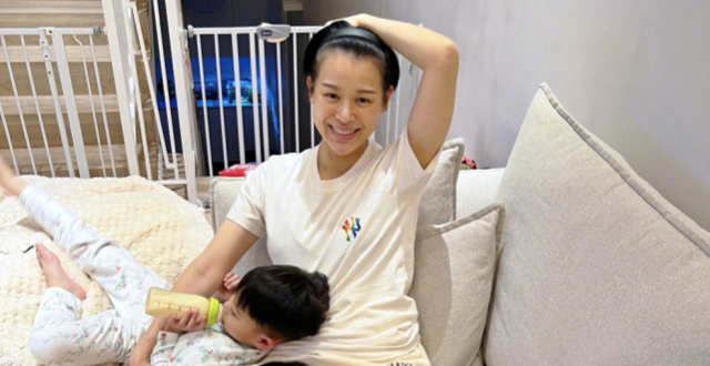 43岁胡杏儿妇女节秀幸福，仨儿子围着妈妈喝奶粉，个个帅气黏人_腾讯新闻
