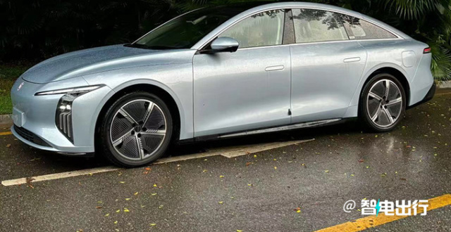 和东风奕派007打价格战！风行“最美轿跑”星海S7只卖11.98万_腾讯新闻