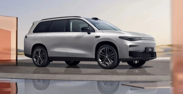 零跑C16：理想L6的优衣库版？_腾讯新闻