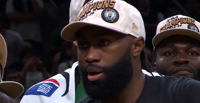 东决MVP+FMVP历史首人：布朗还比肩库科 名嘴道出击败塔图姆关键_腾讯新闻