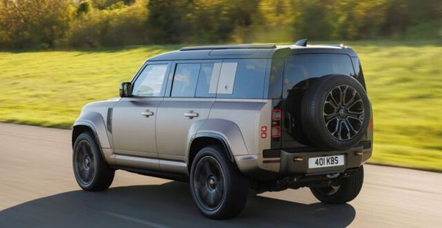 4.4T V8双增压 零百加速3.8秒 路虎卫士Octa发布_腾讯新闻