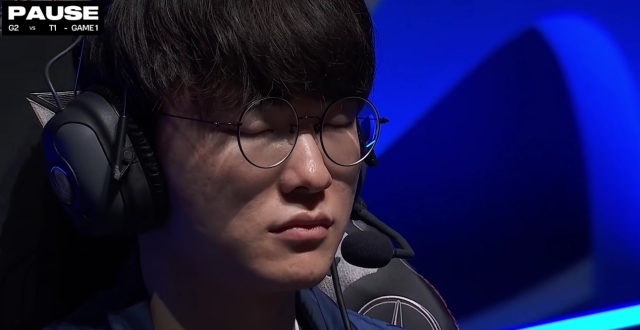 Faker生死局爆发，再现绝杀神技！狐狸梦回S3时代，完成BO5救赎_腾讯新闻