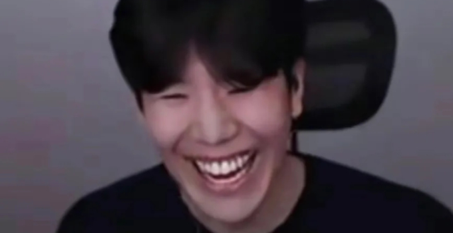 “Theshy除三害图”火了，Uzi、Rookie姿态被碾压，打出0-16战绩_腾讯新闻