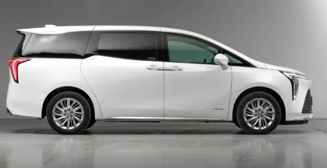 中大型MPV的豪华之选，售价46.99-68.99万，配2.0T+9AT爆237马力_腾讯新闻