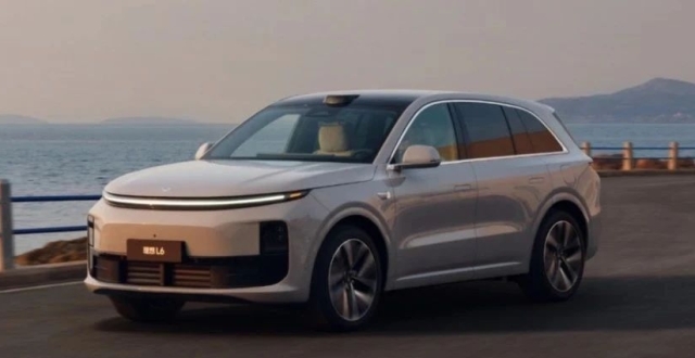 24.98万元起售的理想L6，抢的却是理想L7的潜在消费者？_腾讯新闻