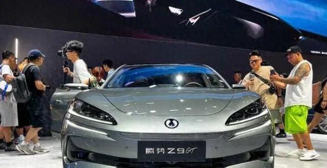 腾势Z9GT、Z9亮相，宁德时代计划布局1万座换电站_腾讯新闻