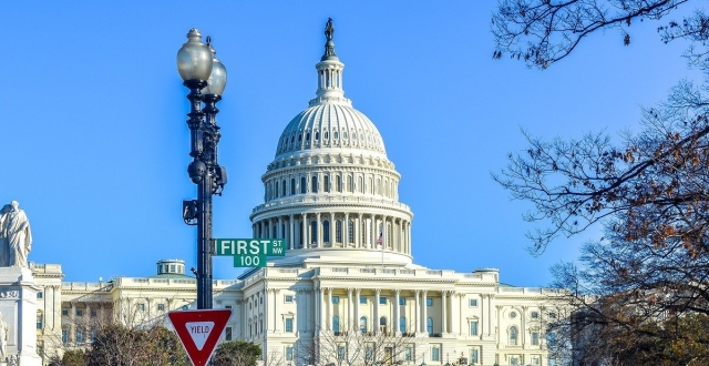 不卖就禁？美众议院通过TikTok剥离法案，TikTok最新回应！_腾讯新闻