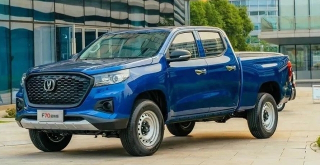 8.99万起 长安F70蓝鲸版上市 2.0T+采埃孚8AT 创富皮卡新卷王_腾讯新闻