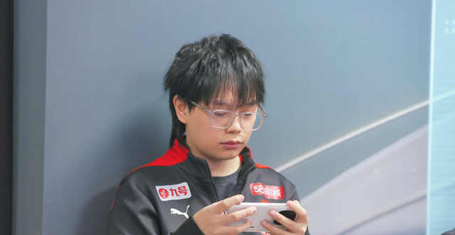 AG4:3险胜狼队！AG幕后股东激动发文，打野钟意更是霸气发文_腾讯新闻