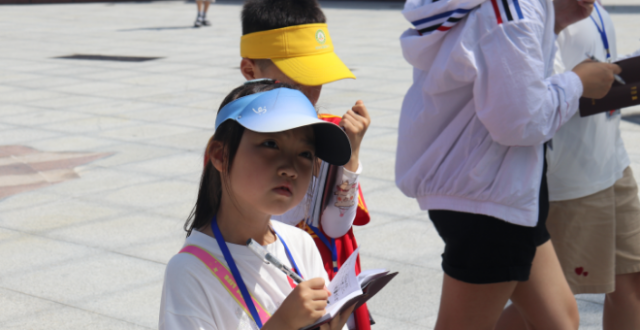 快看！丹东报业小记者团走进军营_腾讯新闻