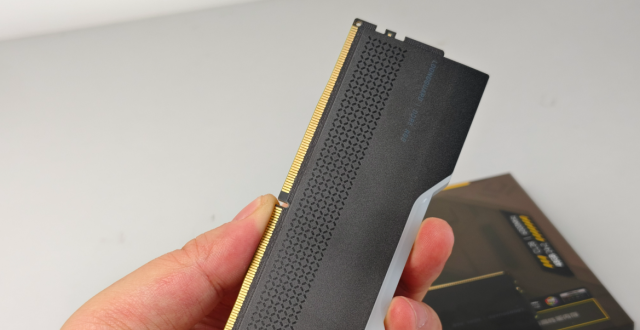 光威龙武全新旗舰DDR5套装发布 海力士Mdie颗粒引领高性能内存市场_腾讯新闻