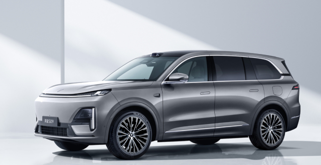 深蓝S09开启预售：家庭大六座智慧旗舰SUV，23.99万起_腾讯新闻