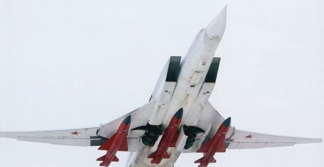 图说：Kh-32反舰导弹轻松击沉美国航母 俄罗斯却用来空袭乌克兰_腾讯新闻