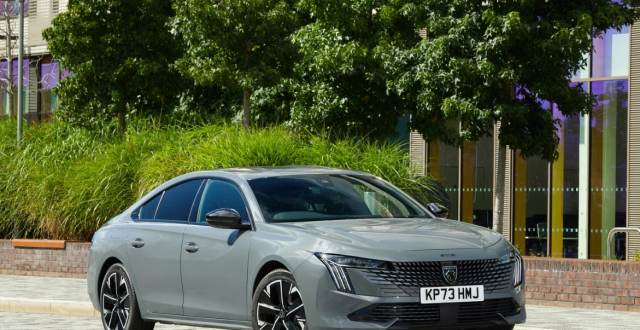 标致新款508海外上市，搭载1.6T混动系统，售价约36万元_腾讯新闻