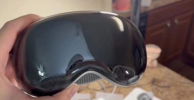 连续15小时佩戴Vision Pro是一种怎样的体验？_腾讯新闻