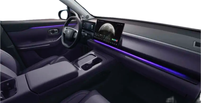 全系6座+真800V+8295芯片！零跑C16真等于半价理想L8？_腾讯新闻