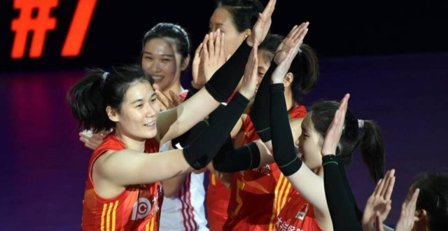 CCTV5直播中国女排VS保加利亚，蔡斌带队冲击6连胜，该锻炼新人吗_腾讯新闻