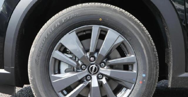 配2.0T+9AT动力组合，轴距2800mm，日产探陆值得考虑吗？_腾讯新闻