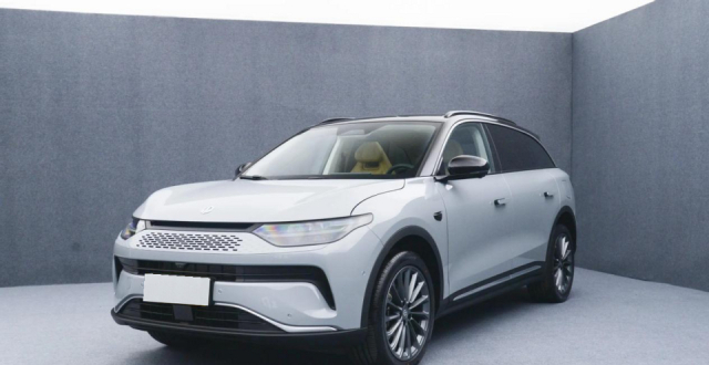 三车横评！零跑全新C11、深蓝S7、宋PLUS对比，谁才更均衡？_腾讯新闻