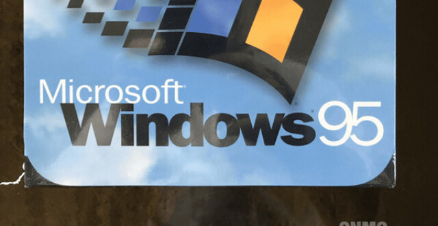 意义非凡！前微软经理展示Windows 95史上首个零售版_腾讯新闻