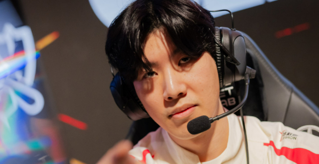 S13瑞士轮白热化！G2点名Theshy，LCK陷入困境_腾讯新闻