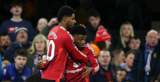 英超：伊普斯维奇1-1曼联 拉师傅闪击哈钦森神仙球_腾讯新闻